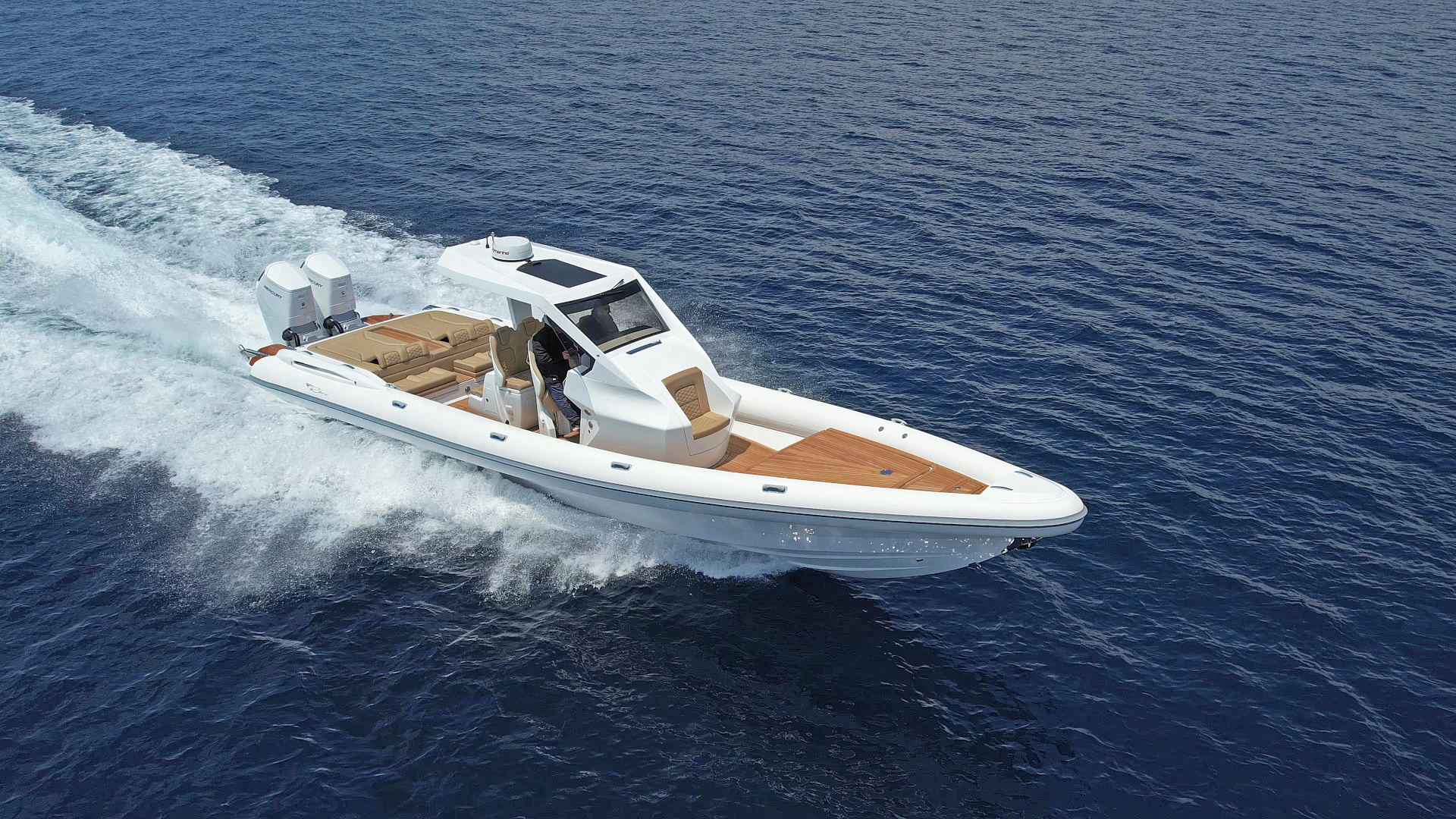 Venom 44 Open Outboard – Ribco